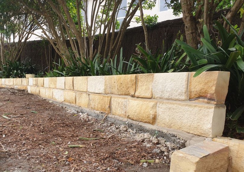 Stone Garden Edging - Natural Stone Bricks - Landscaping Stones