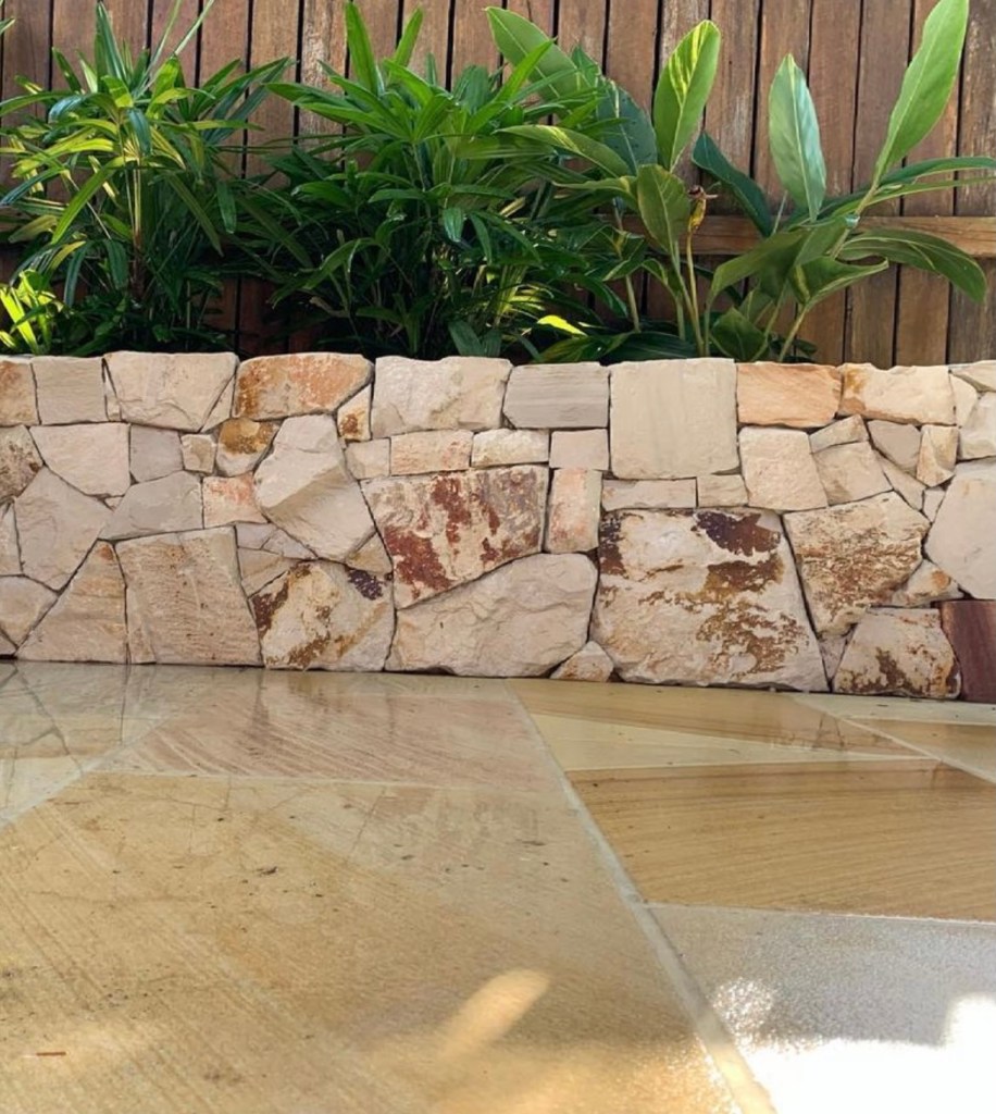 Crazy stone wall cladding made in Au with Local sourced stones