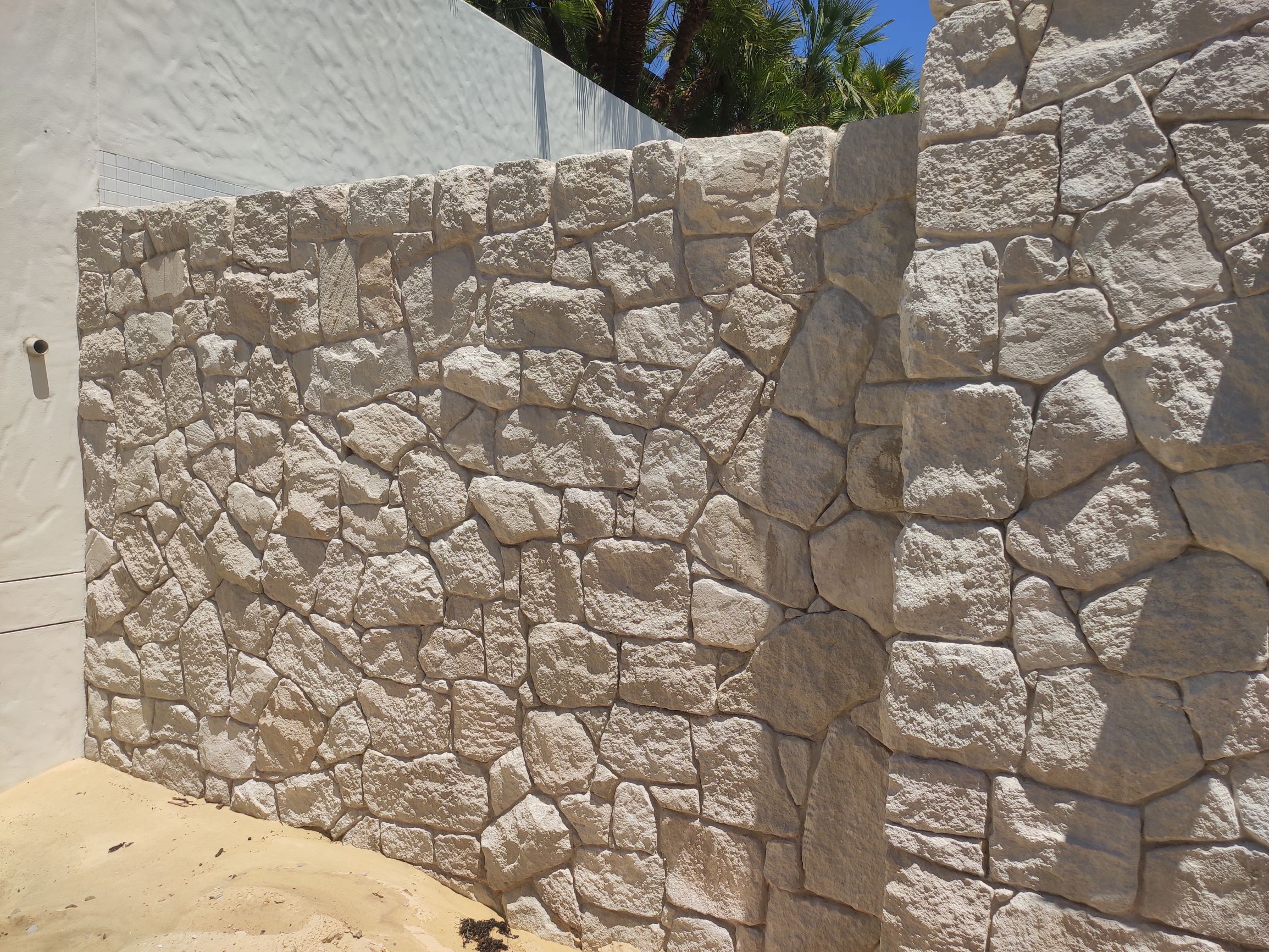 Australian white sandstone walling - Ideal for Interior & exterior wall ...
