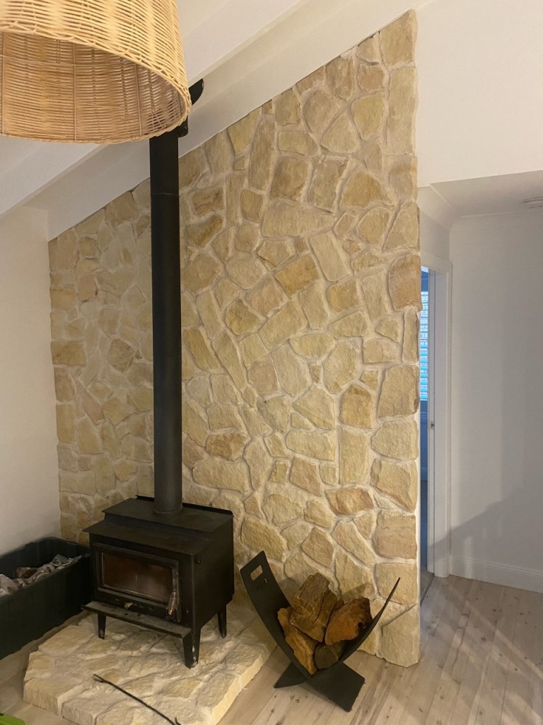 Natural cladding stone - Sandstone cladding - Aussietecture stone