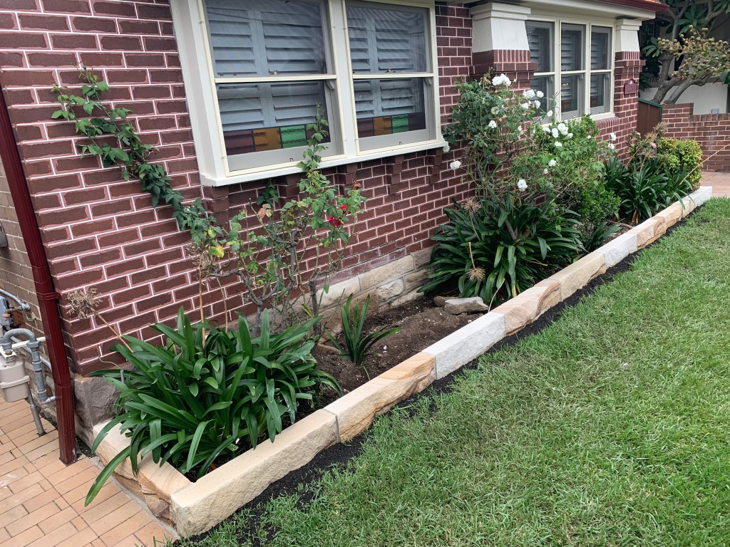 Sandstone Logs - Australian Sandstone Blocks - Aussie Made