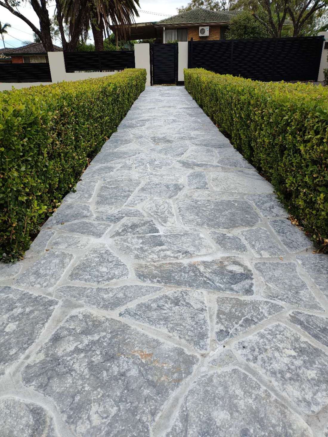 Crazy Paver - Mia Tumbled Marble Stone - Natural Stone Flooring