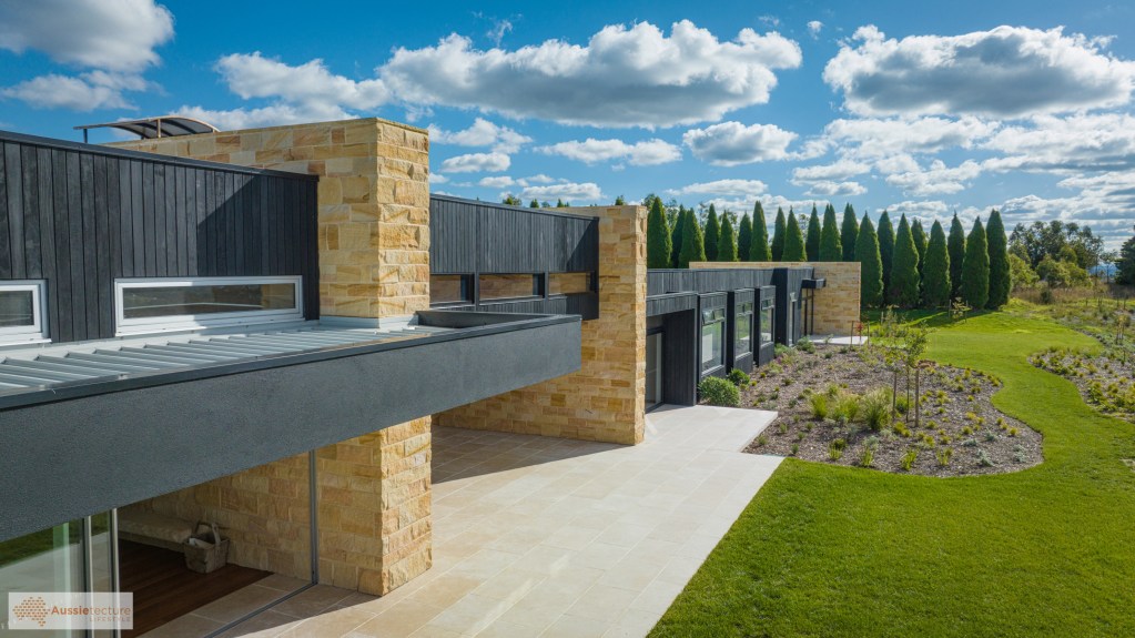 Exterior cladding stone - Stone walling - Australian sandstone walls