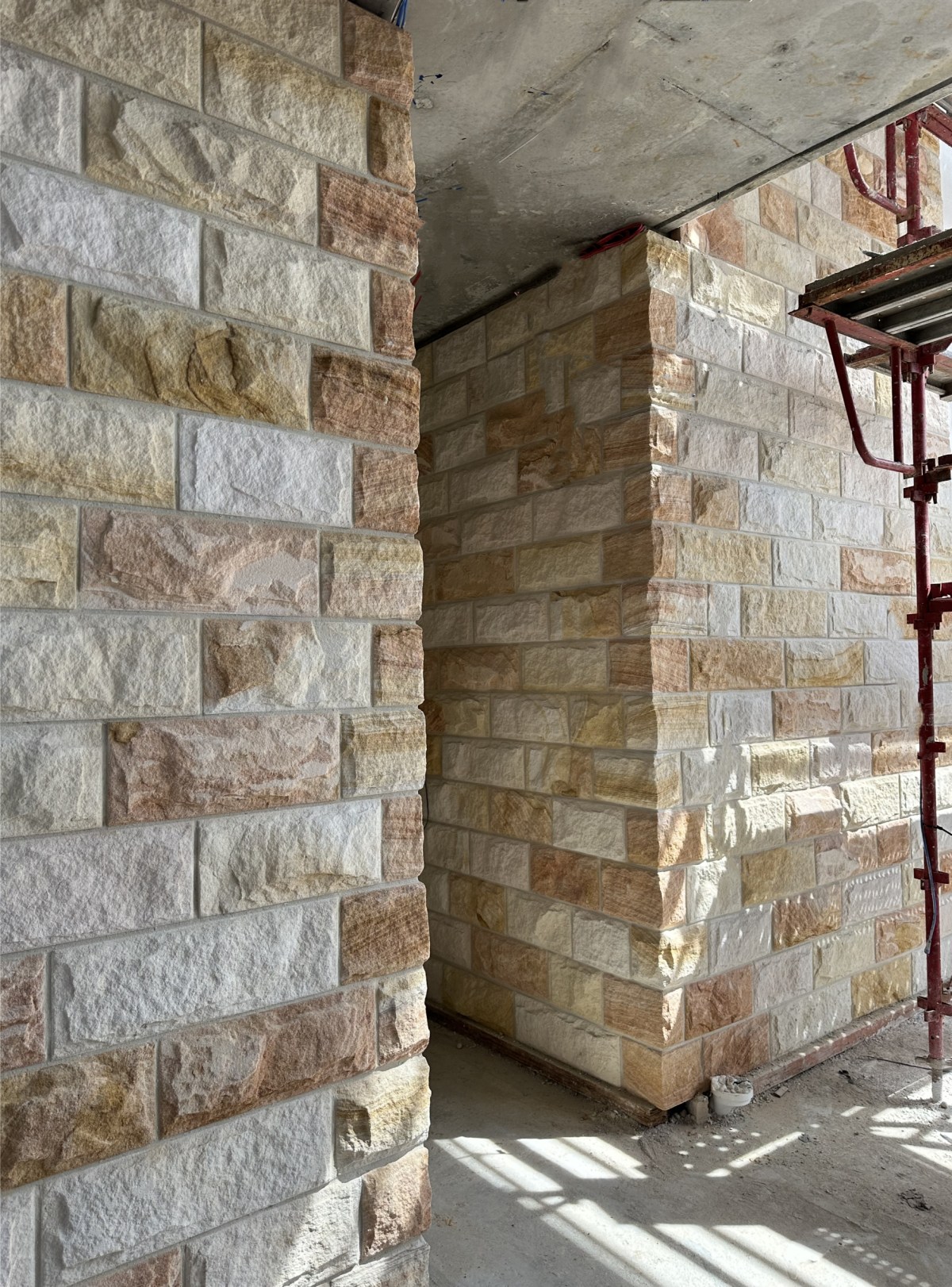 Rock face sandstone cladding - Aussie sandstone - Aussietecture