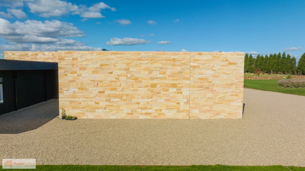 Sandstone wall block Aussie Gold - Edging & Retaining Wall Blocks
