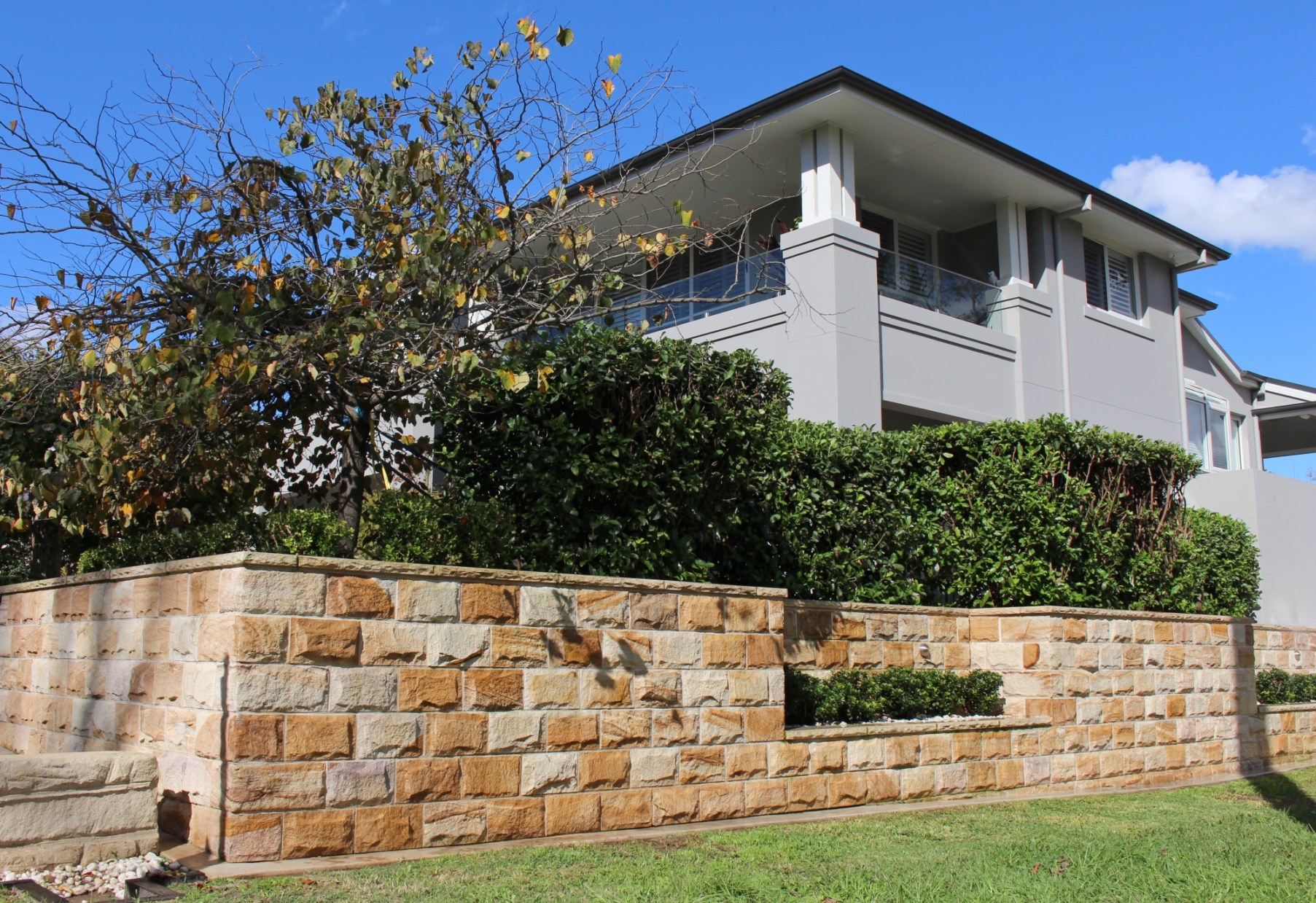 Rockfaced Sandstone Wall Cladding - Australian Sandstone