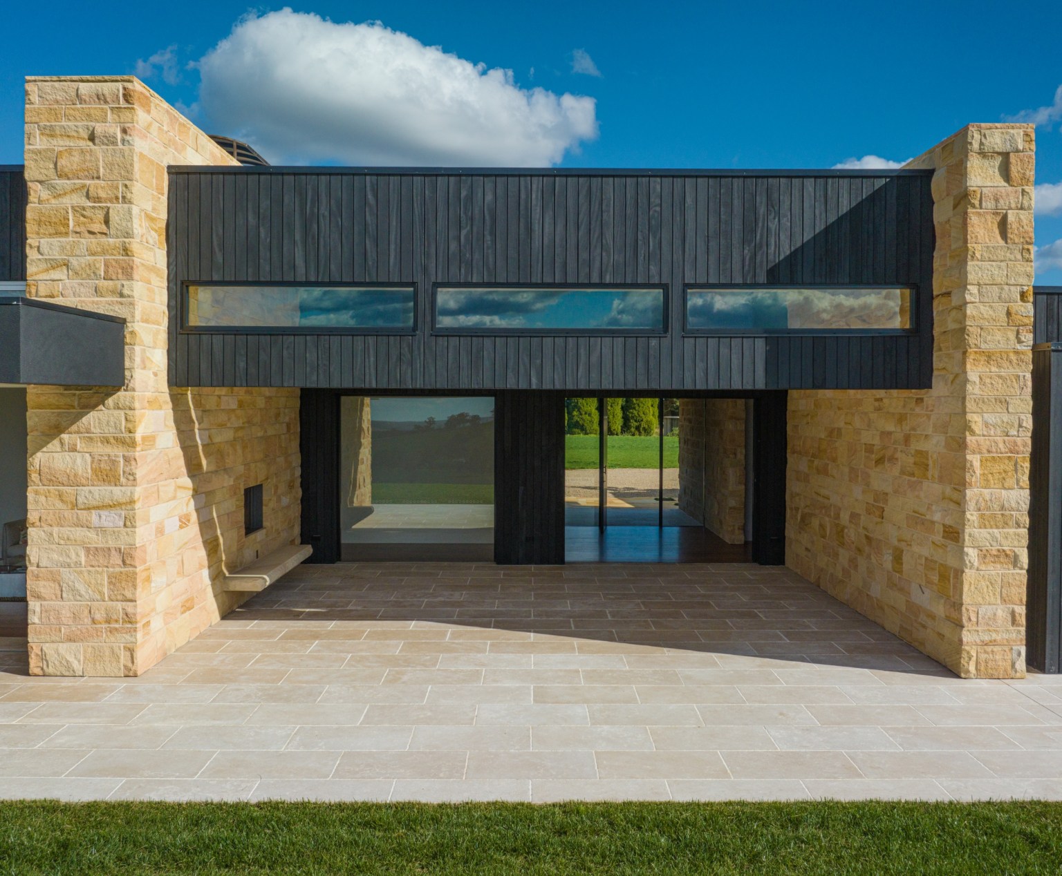 Australian Sandstone Wall Cladding - Aussietecture® Stone