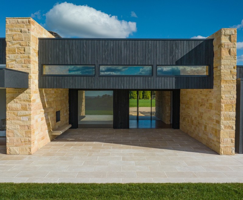 Australian Sandstone Wall Cladding - Aussietecture® Stone