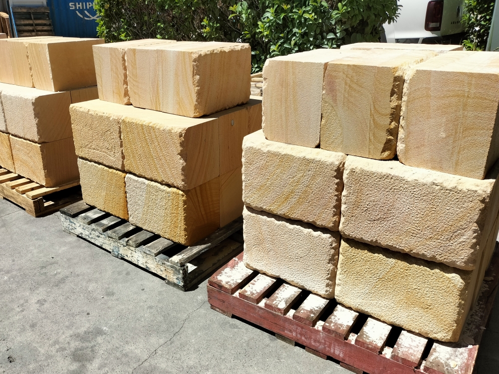 Sandstone Logs - Australian Sandstone Blocks - Aussie Made