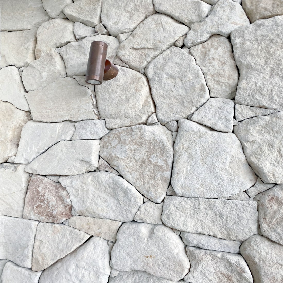 Sandstone claddings - Aussie cut stone flooring - landscaping stone