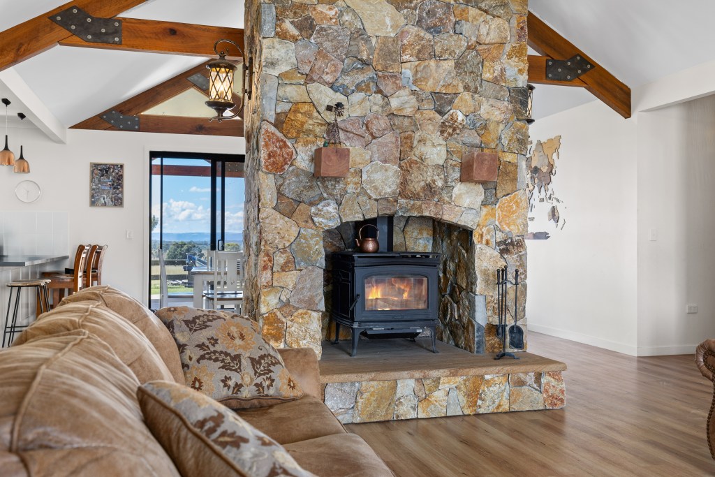 Limestone walling stone - Stone wall cladding - Aussietecture stone