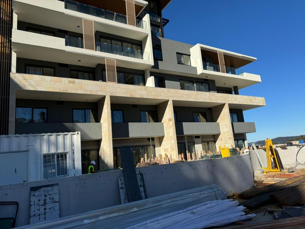 Sandstone cladding - Banded lodges walling stone - Aussietecture