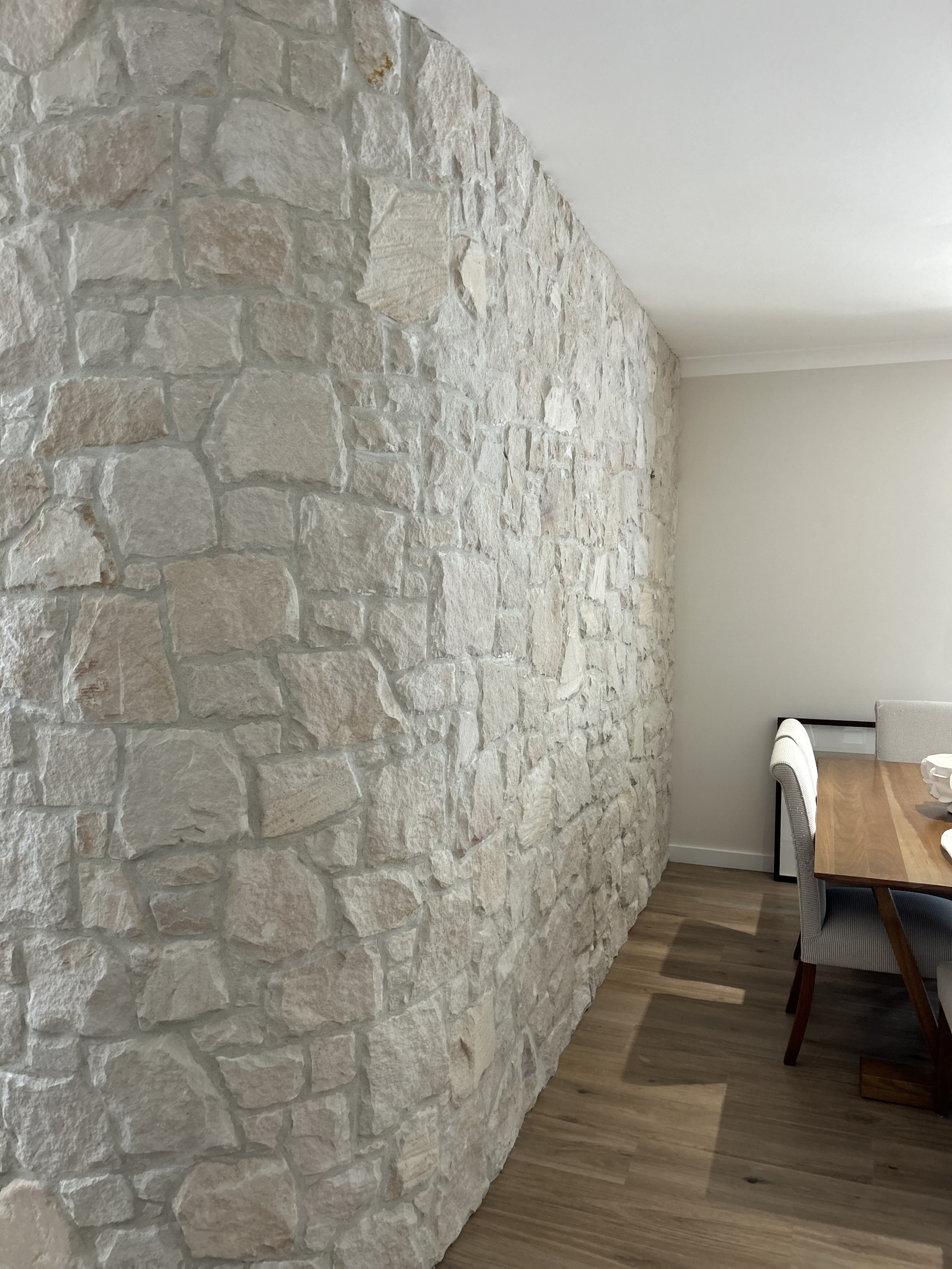 Sandstone wall - Curved wall project - Aussietecture stone supplier