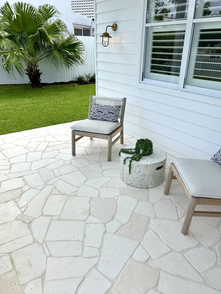 Limestone crazy paving - Hotham white limestone crazy pavement