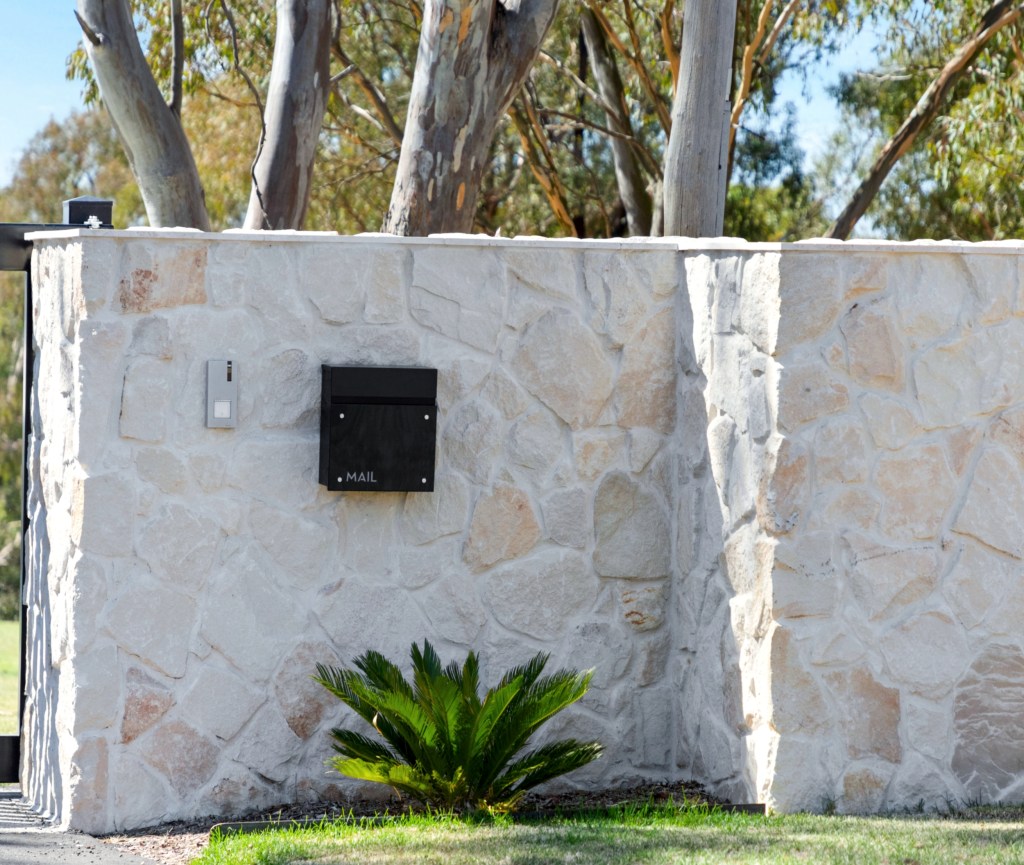 Pool coping - Pool tiles - Glass mosaic - Cladding stones and more